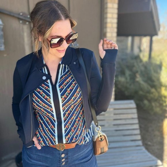 CAbi | Tops | Cabi 638 Chevron Top Spring 223 Small Euc | Poshmark